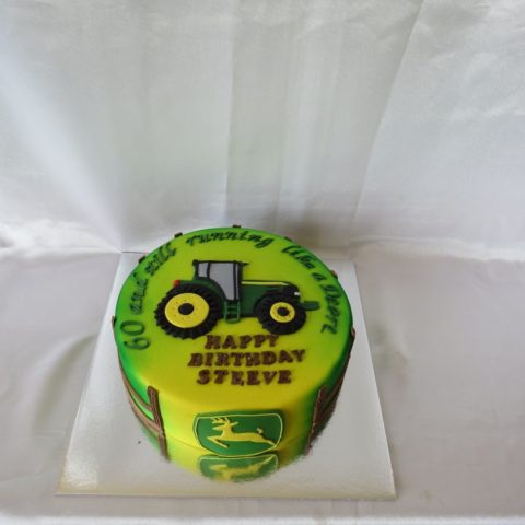 John Deere tractor cake - Honey Cakes